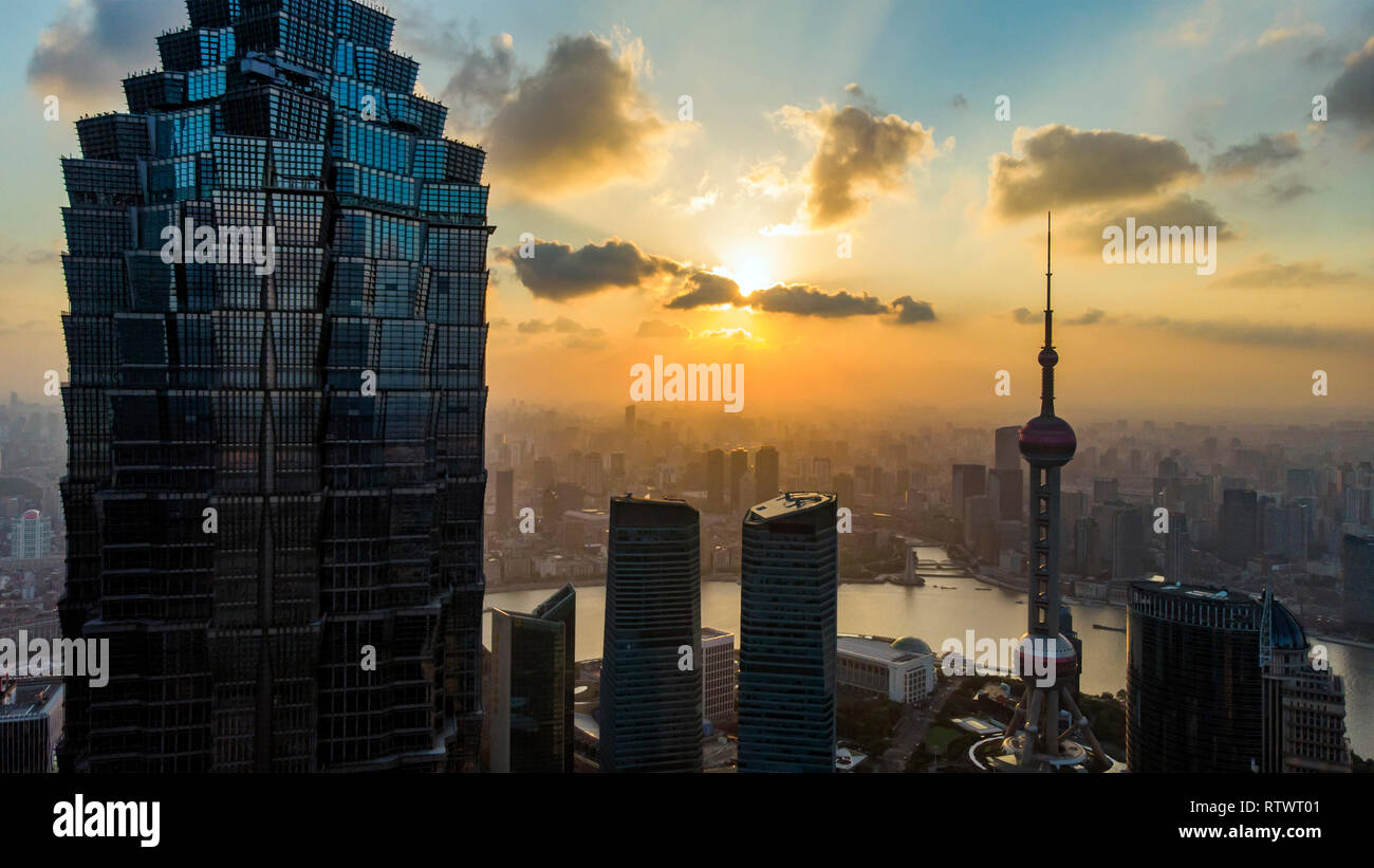 Sunset of Shanghai Skyline And Skyscrapers. Silhouette Of Oriental ...