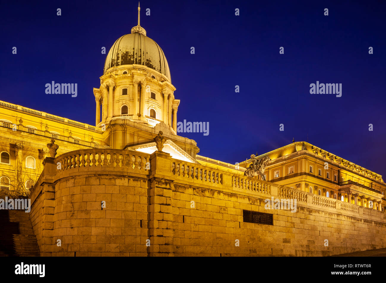 Evening at Buda Castle in Budapest, Hungary Stock Photo - Alamy