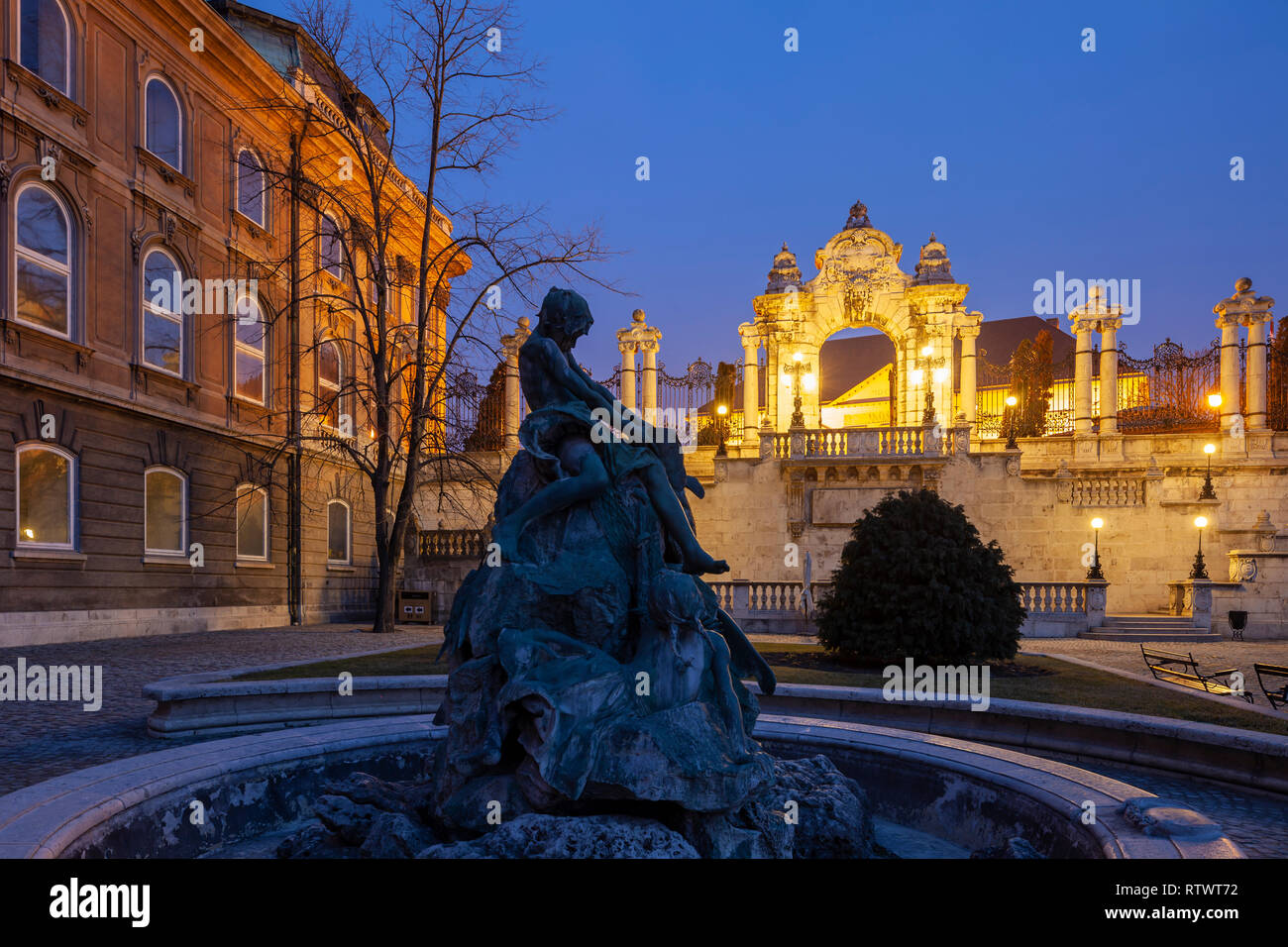 Dawn at Buda Castle in Budapest, Hungary Stock Photo - Alamy