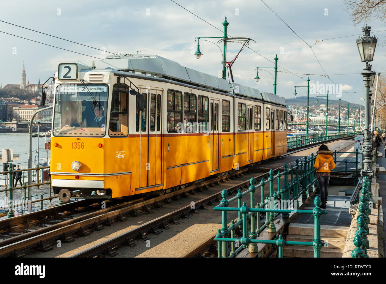 Budapest yellow tram hi-res stock photography and images - Alamy