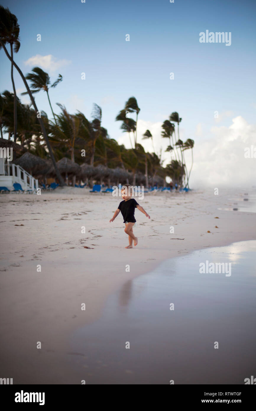 Cute explorer hi-res stock photography and images - Alamy