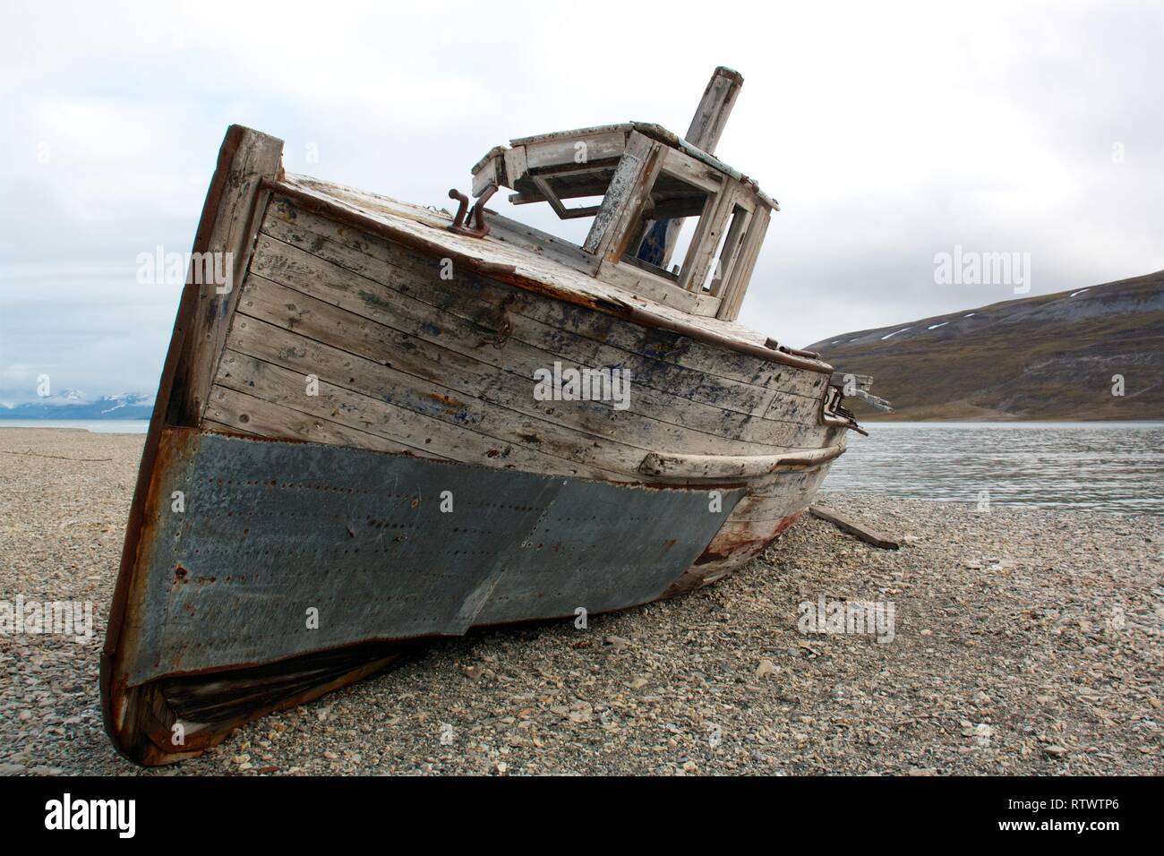 Whaler ship hi-res stock photography and images - Alamy