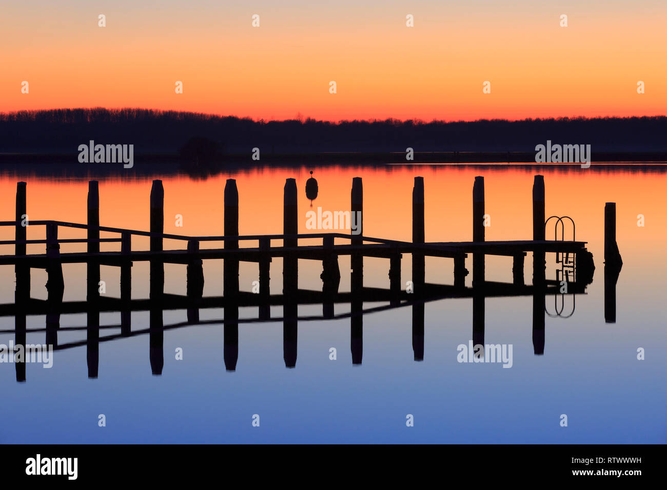 Ladder on jetty hi-res stock photography and images - Alamy