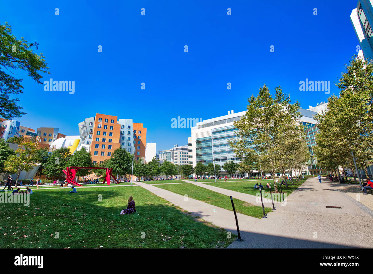 Mit campus boston hi-res stock photography and images - Alamy