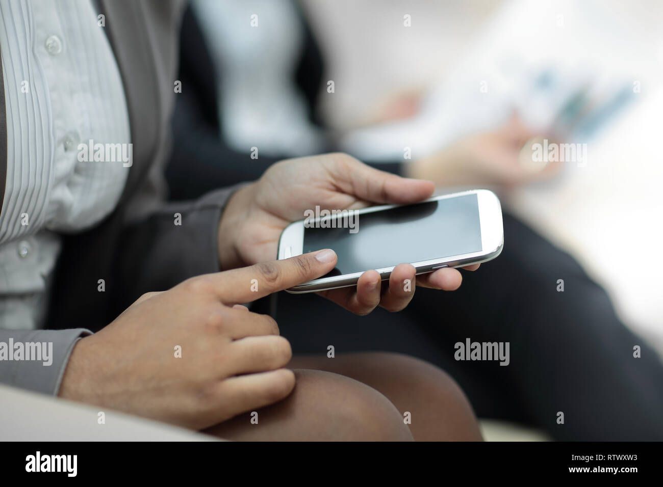 close up.business woman presses the screen of the smartphone Stock ...