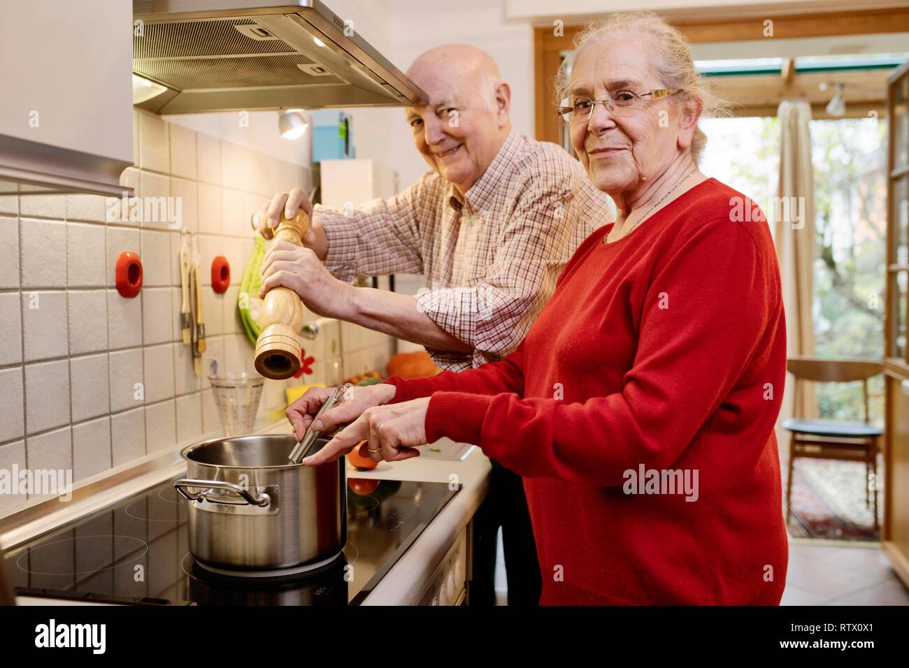 Seniors at the stove and cooking, Germany Stock Photo - Alamy
