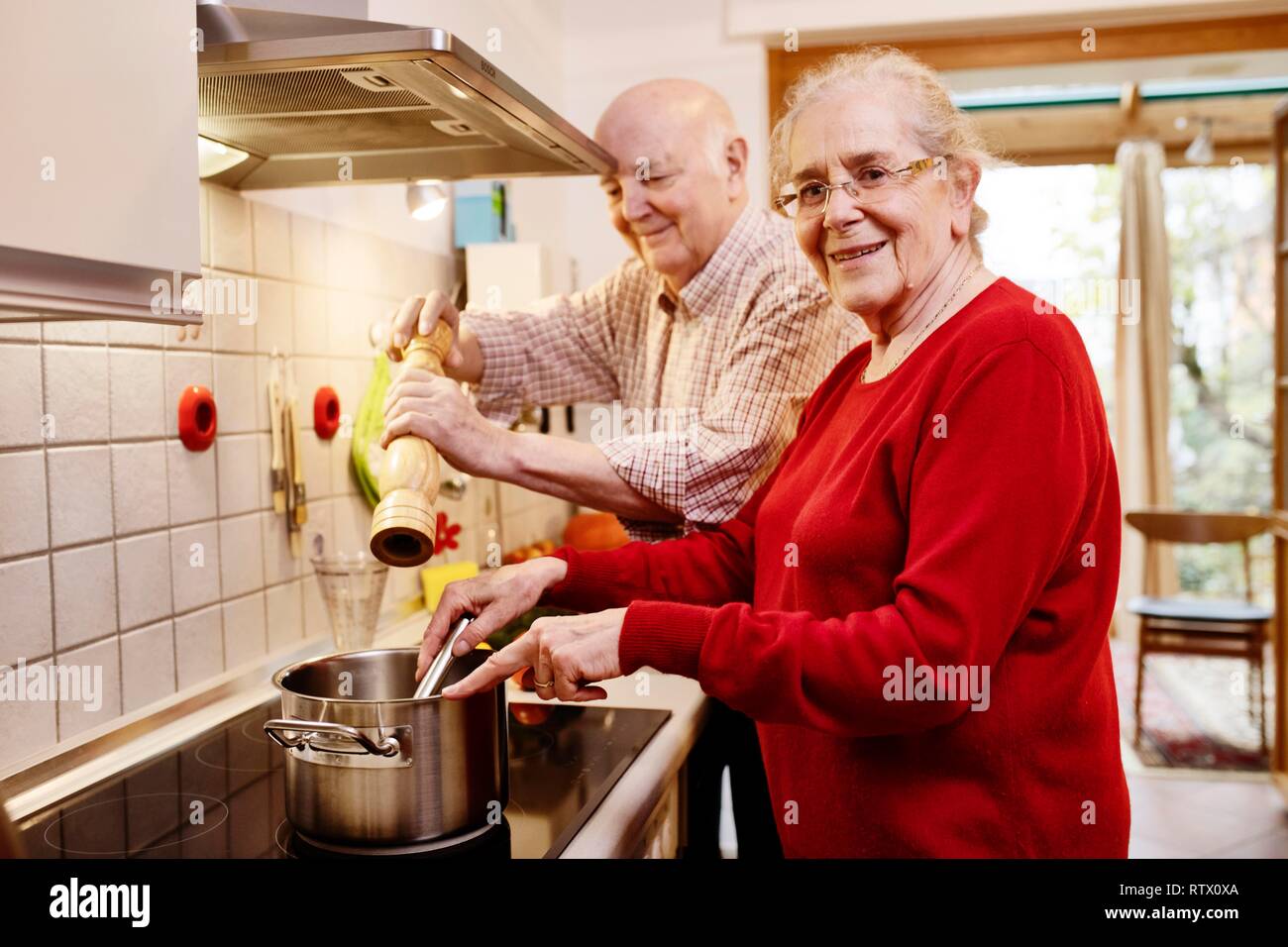 Seniors at the stove and cooking, Germany Stock Photo - Alamy