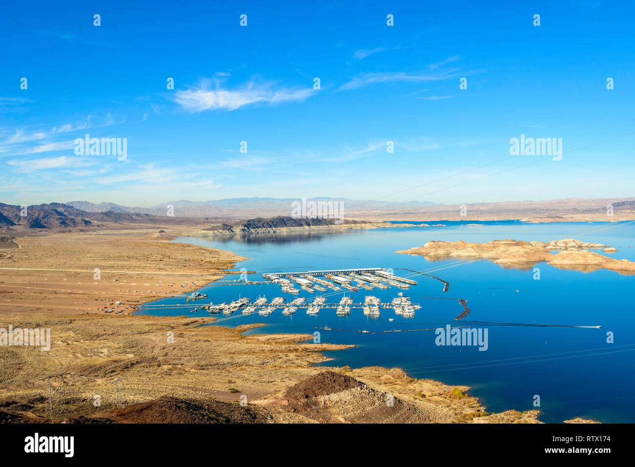 Lake Mead Lakeview Overlook, view over the lake and Lake Mead Marina ...