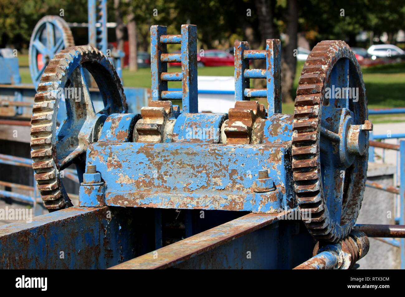 Dam beam hi-res stock photography and images - Alamy