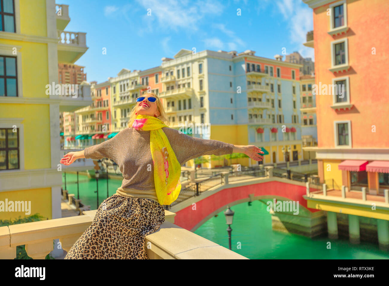 Venetian balcony hi-res stock photography and images - Alamy