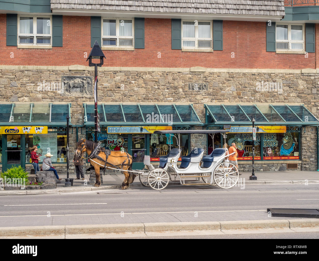 Banff avenue in banff town hi-res stock photography and images - Alamy