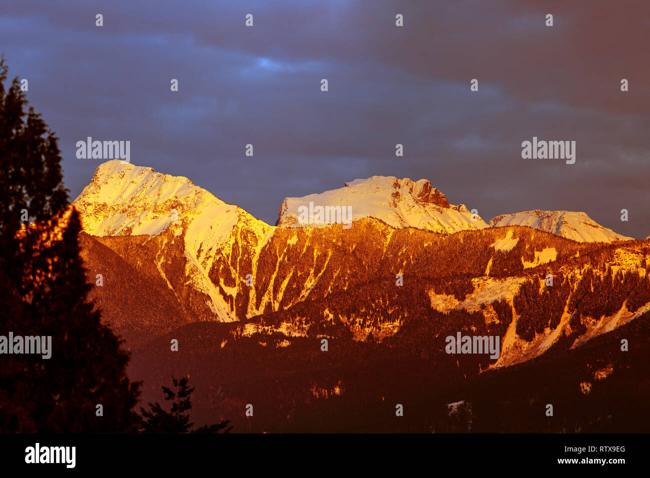 Mount cheam hi-res stock photography and images - Alamy