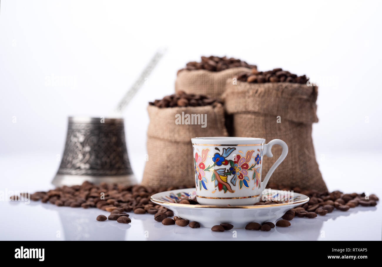 Arabic coffee culture hi-res stock photography and images - Alamy