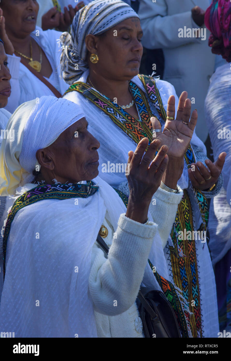 Ethiopian jewish women hi-res stock photography and images - Alamy