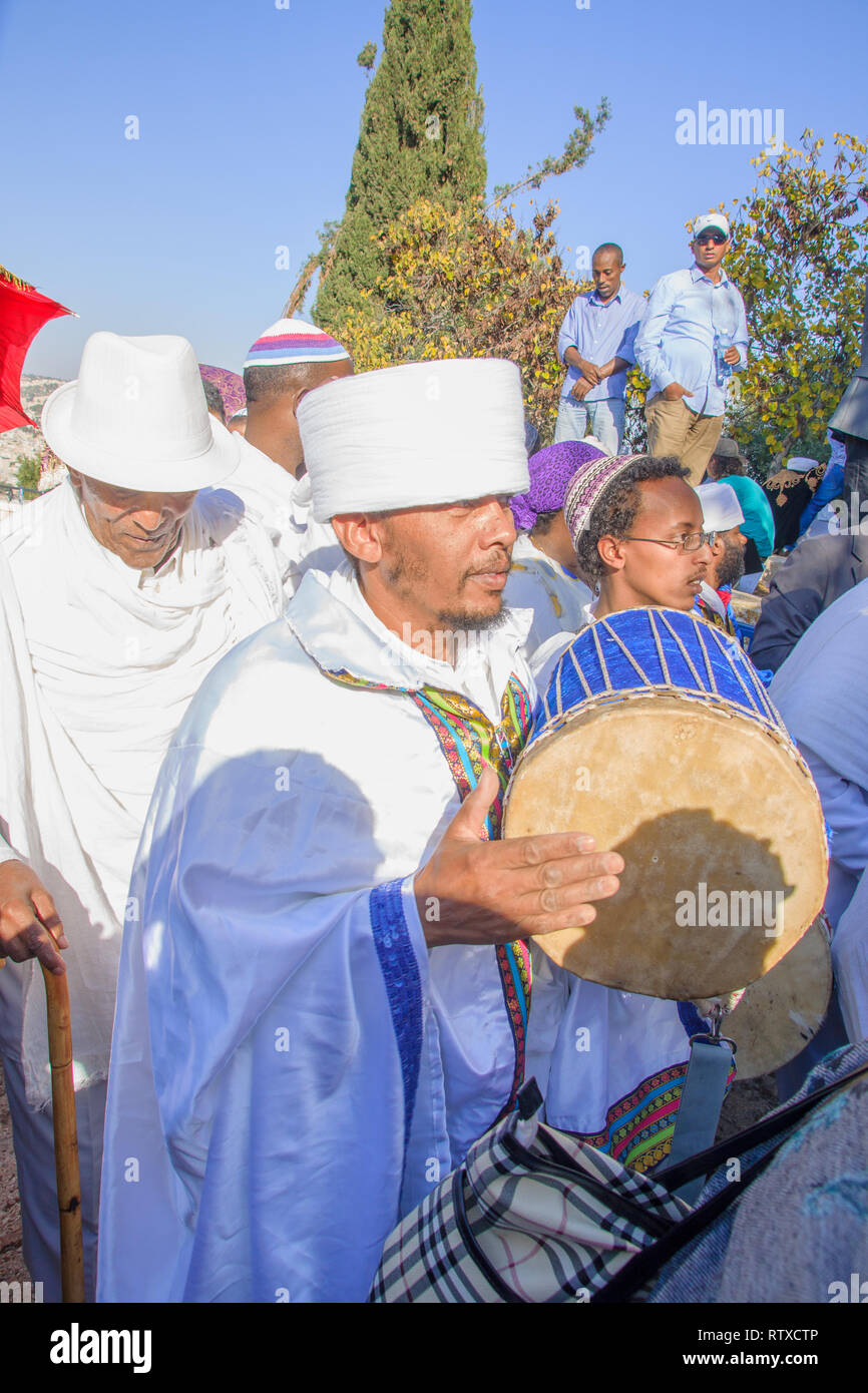 Ethiopian drum hi-res stock photography and images - Alamy