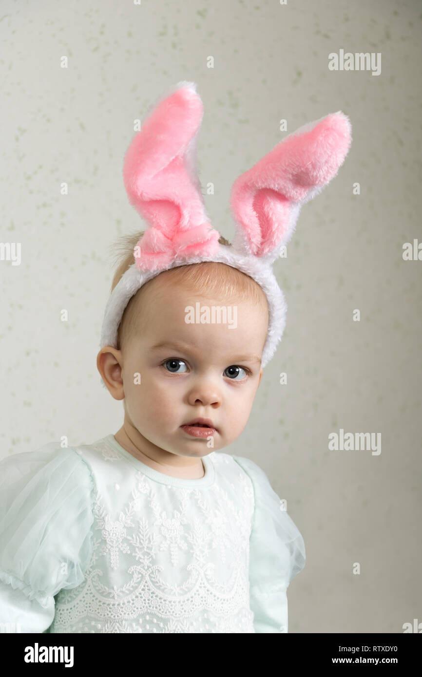 Costume cute bunny child kid hi-res stock photography and images - Alamy
