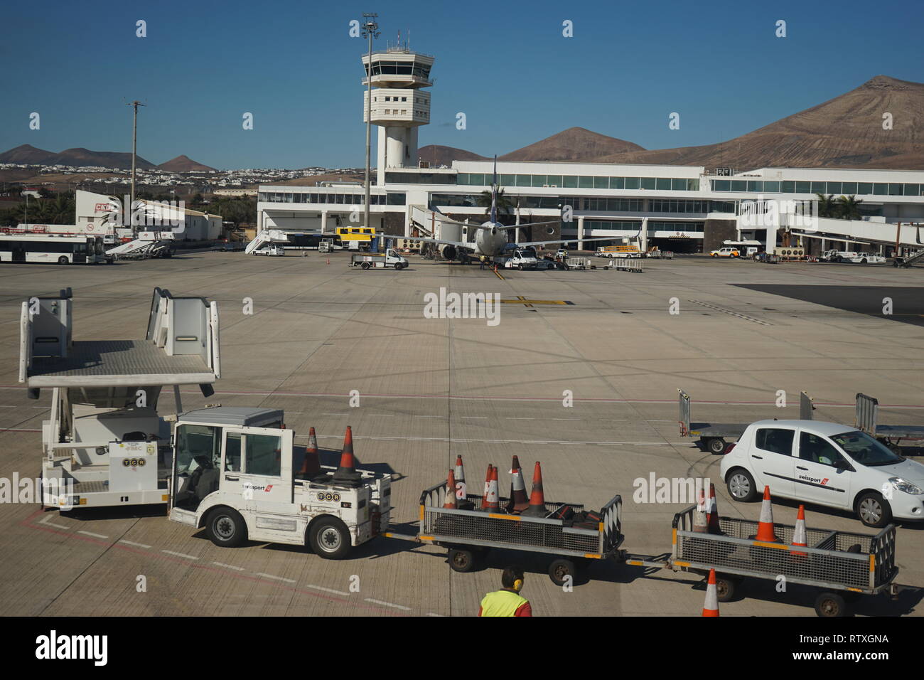 Lanzarote airport hi-res stock photography and images - Alamy