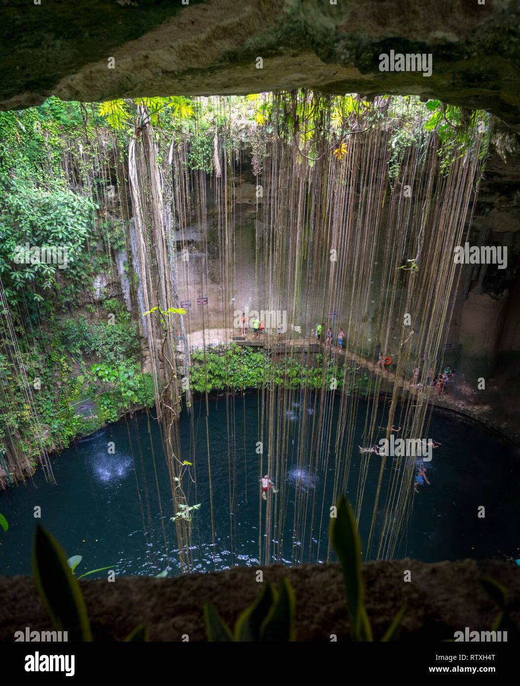 Ik kil cenote chichen itza mexico hi-res stock photography and images ...