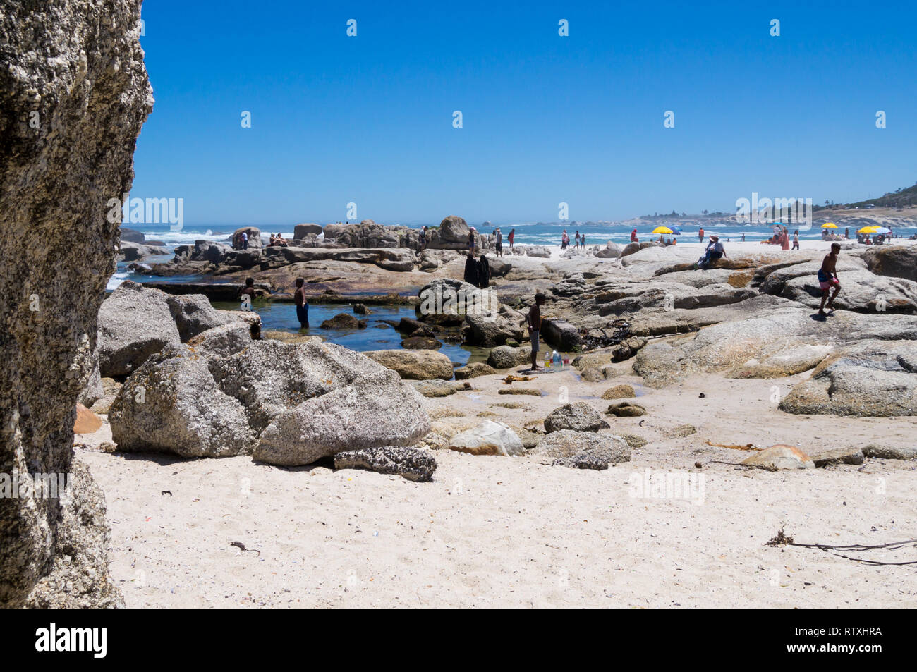 Rock pools children holiday hi-res stock photography and images - Alamy