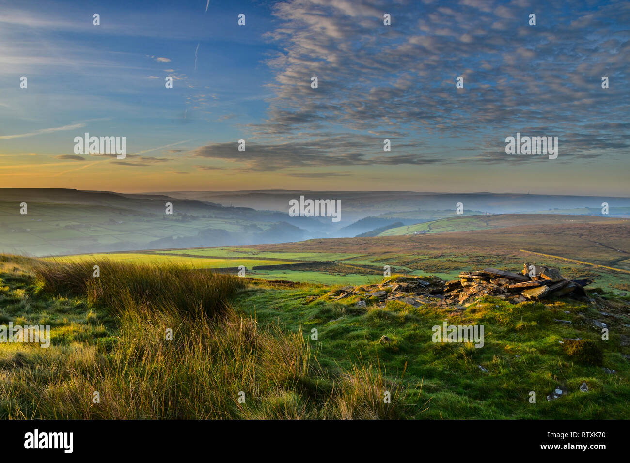 Calderdale landscape hi-res stock photography and images - Alamy