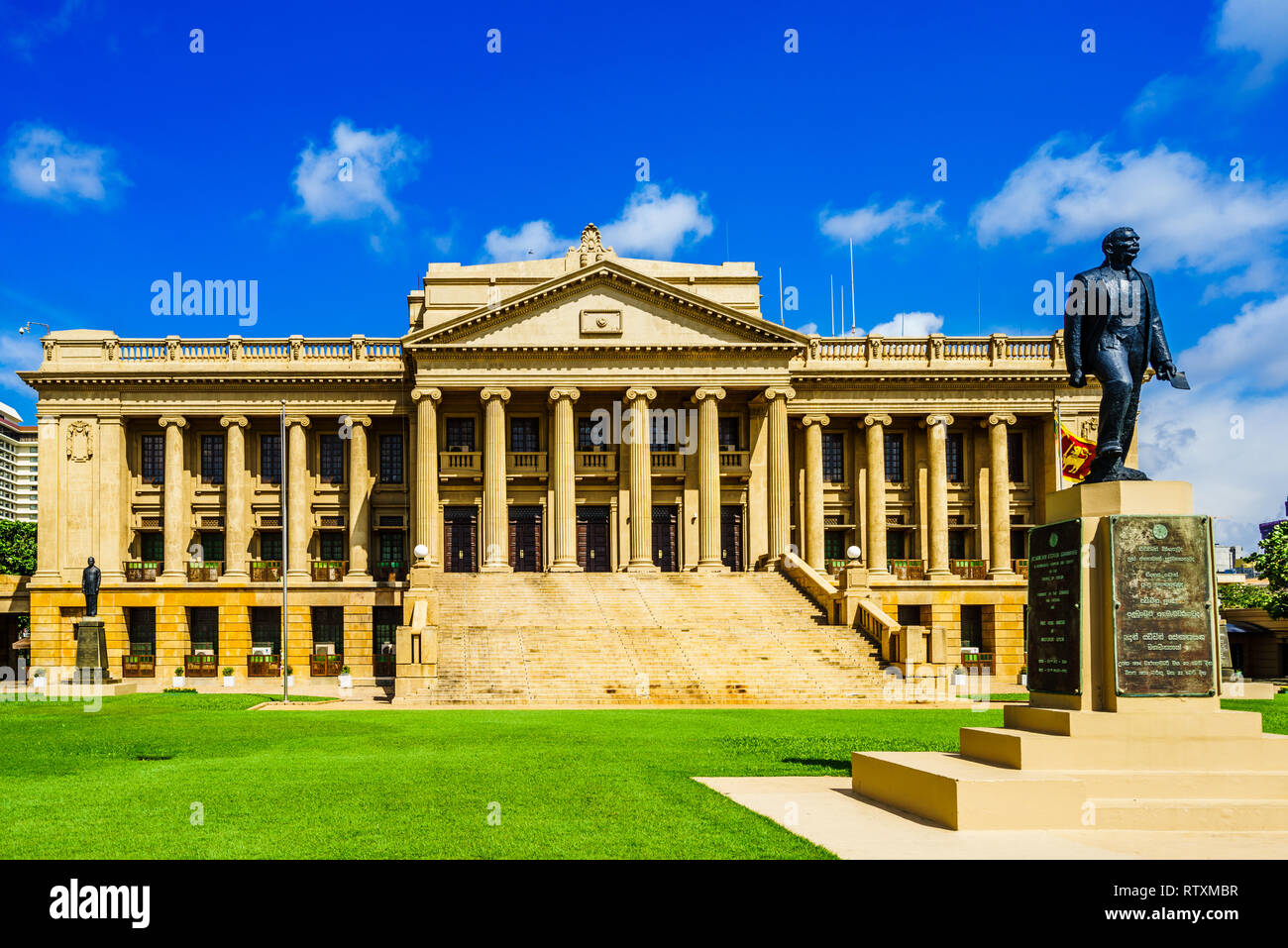 Colombo sri lanka old parliament hi-res stock photography and images ...