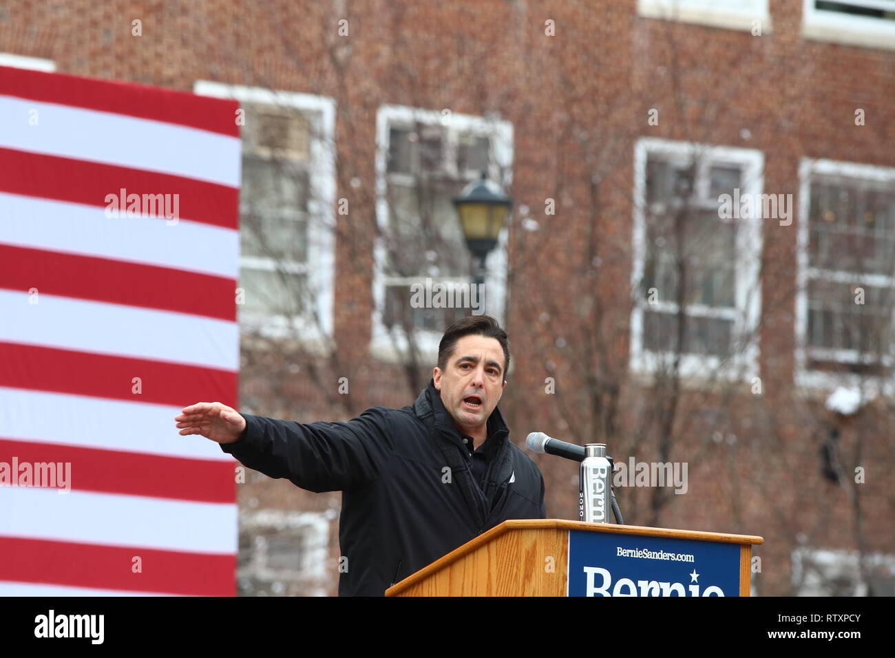 Ue local 506 hi-res stock photography and images - Alamy