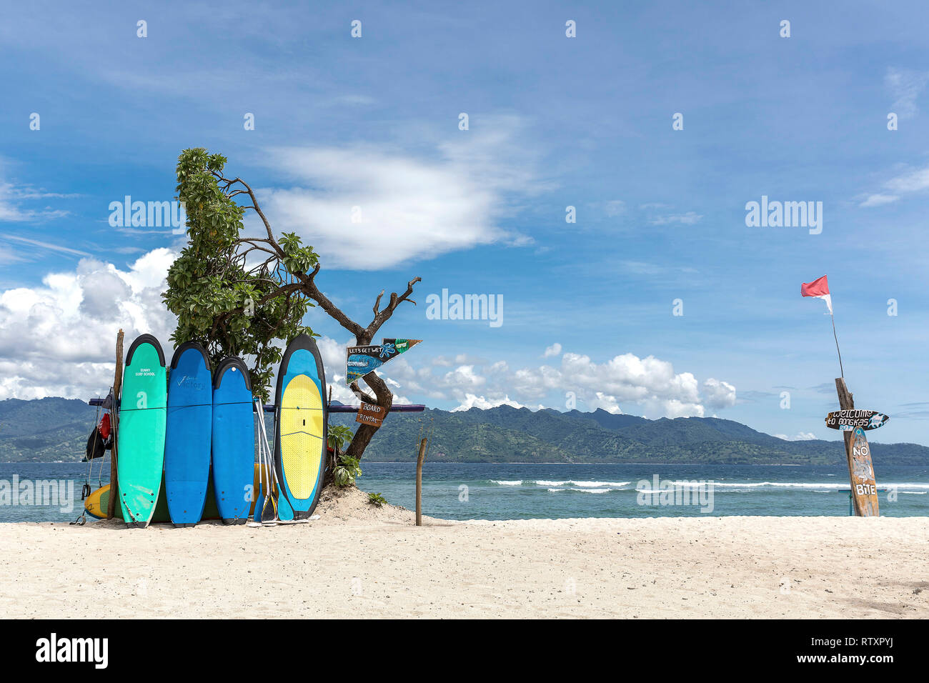 Sorf boards on the beach in Gili Trawangan, Indonesia Stock Photo - Alamy