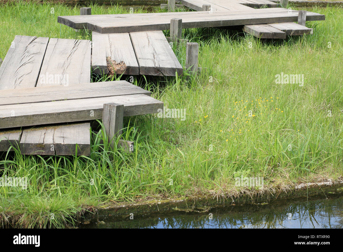 wood bridge in japan garden at day Stock Photo - Alamy