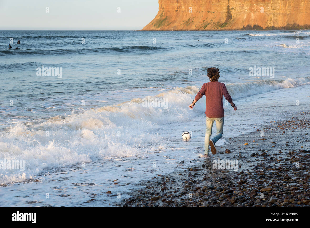 Boy coast hi-res stock photography and images - Alamy