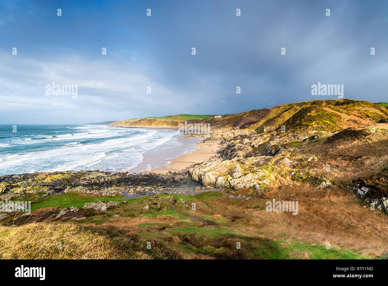 Scotland mull galloway coastal cliffs hi-res stock photography and ...