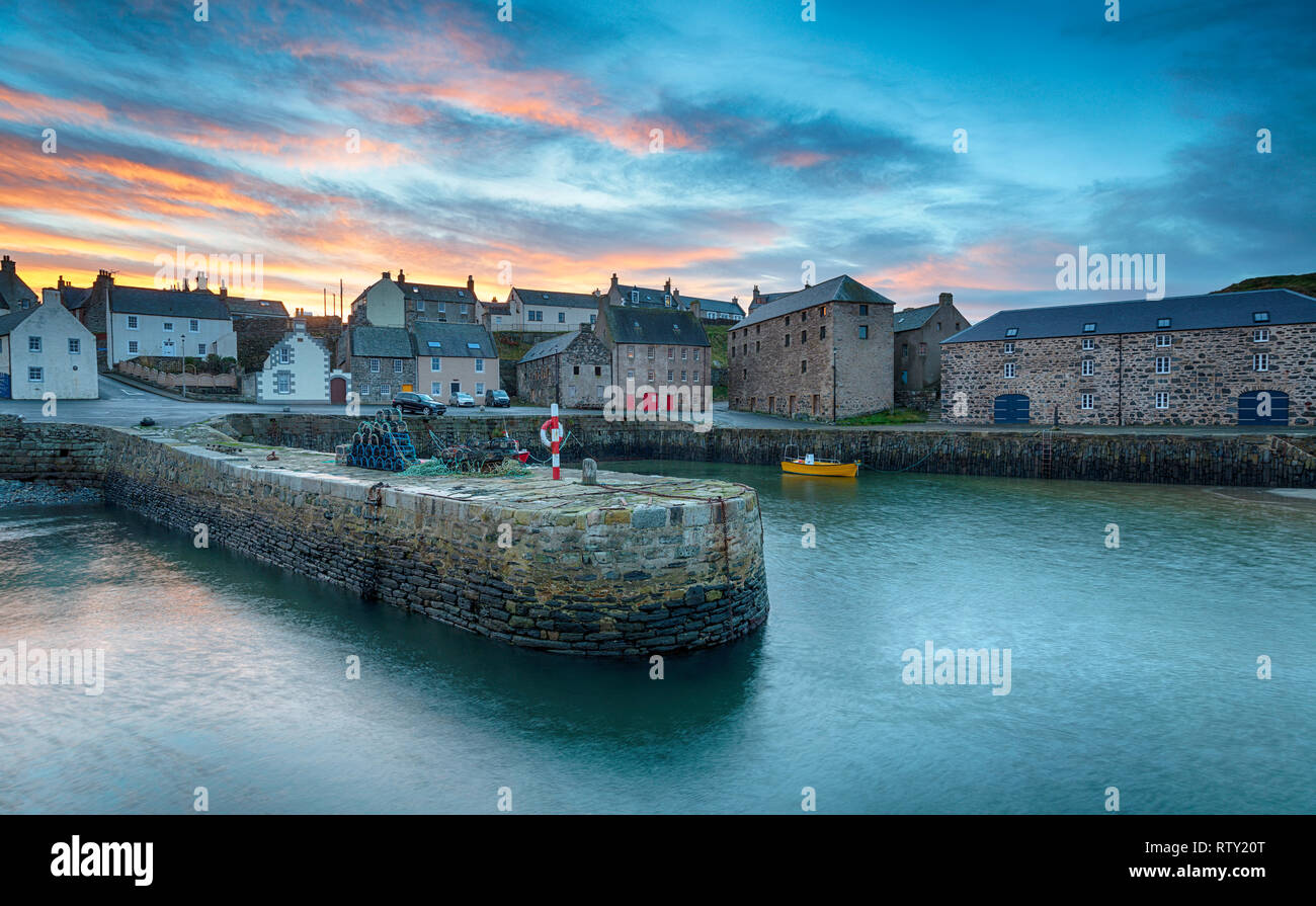 Pretty Ocean Scenery High Resolution Stock Photography and Images - Alamy