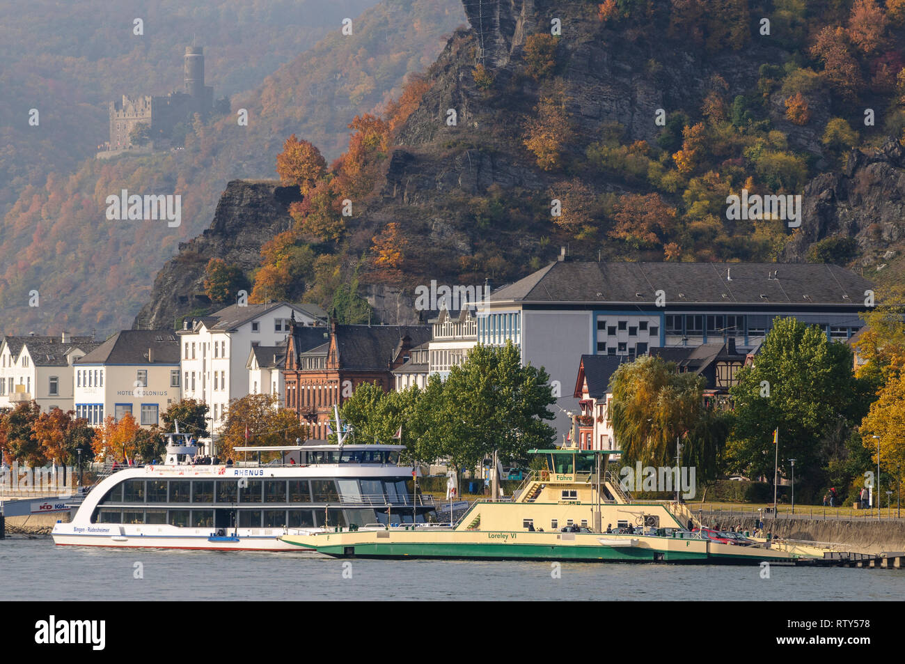 Burg Maus und der Rhein bei St. Goarshausen, Rheinland-Pfalz ...