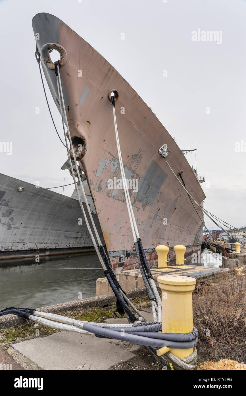 Nautical shipyard hi-res stock photography and images - Alamy