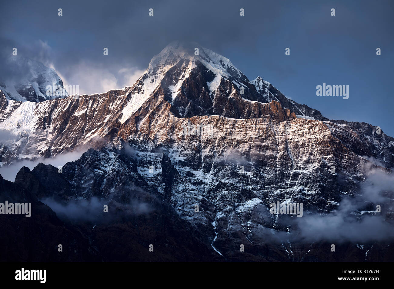 Trekking glacier hi-res stock photography and images - Alamy