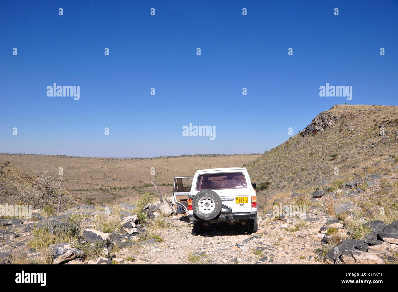 Adventure pure: Travelling with a 4x4 cars through the Namib desert ...
