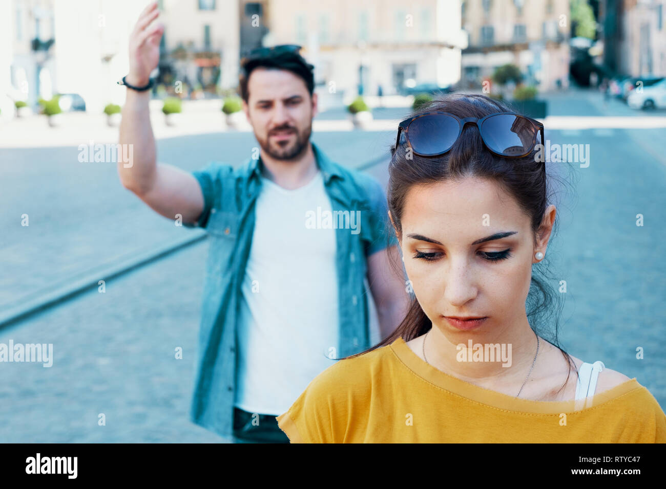 Relationship trouble hi-res stock photography and images - Alamy