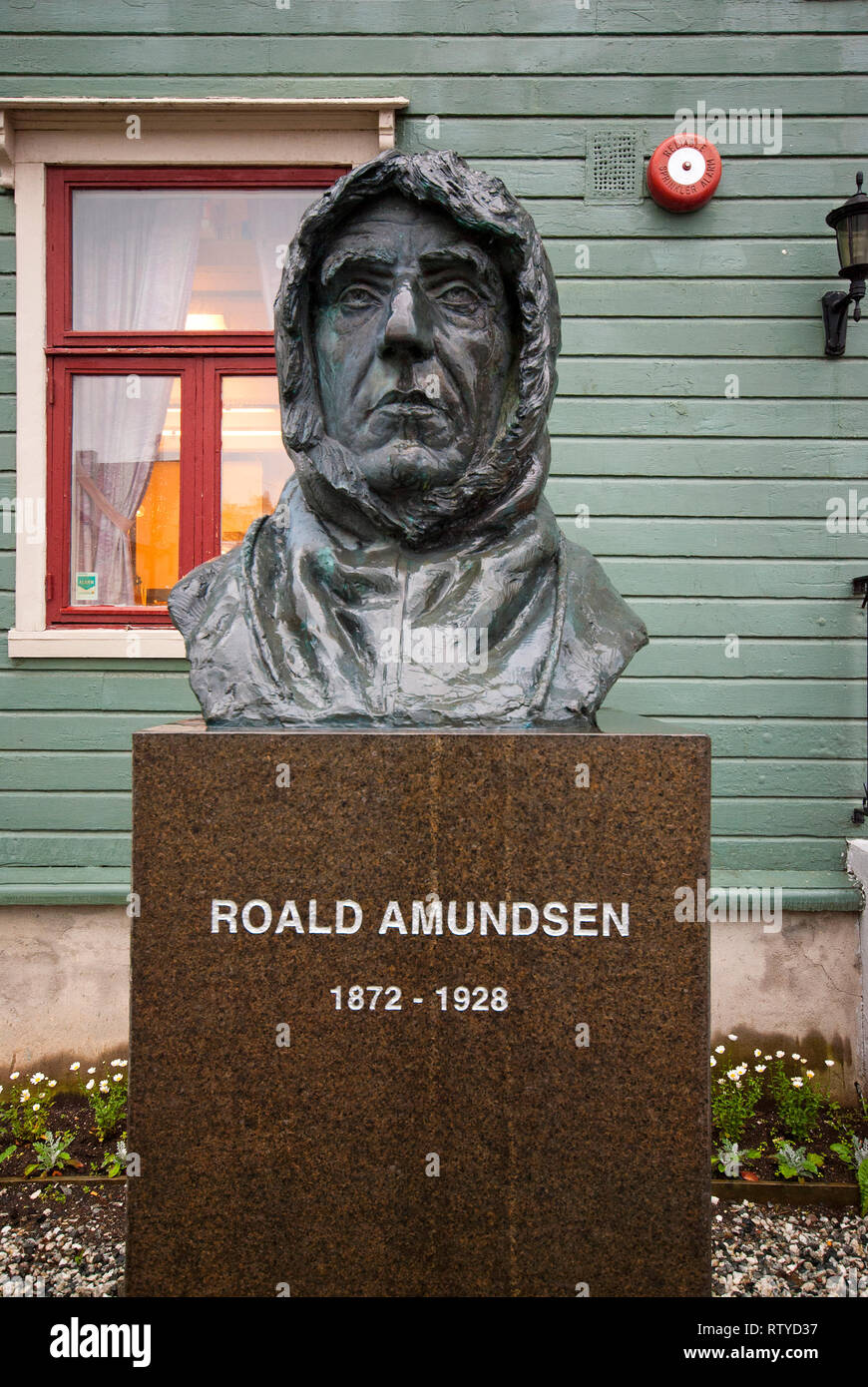 Norway polar museum bust roald hi-res stock photography and images - Alamy
