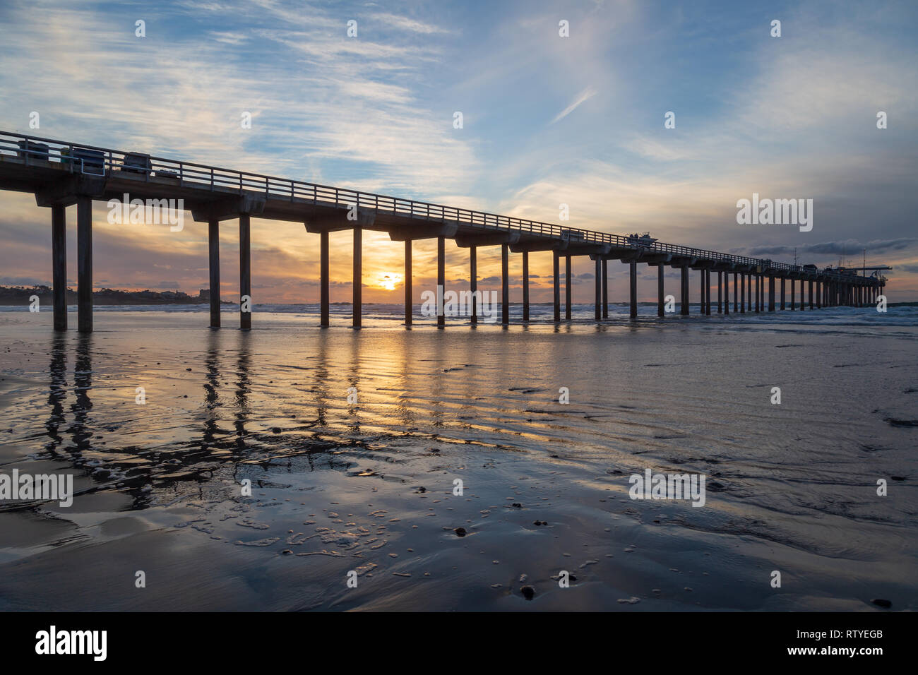 Scripps institution of oceanography hi-res stock photography and images ...
