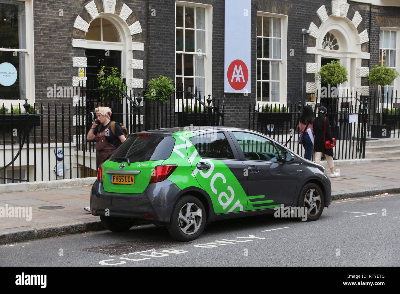 Group business people 6 hi-res stock photography and images - Alamy