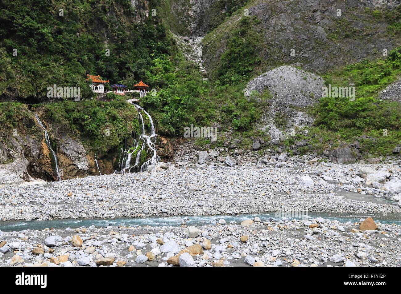 Taroko national park waterfall hi-res stock photography and images - Alamy
