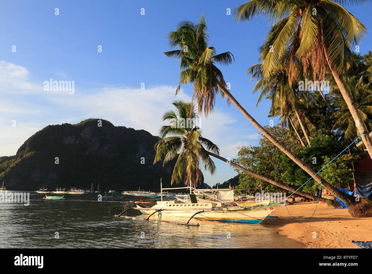 Philippines beach landscape - Corong Corong beach in El Nido, Palawan ...