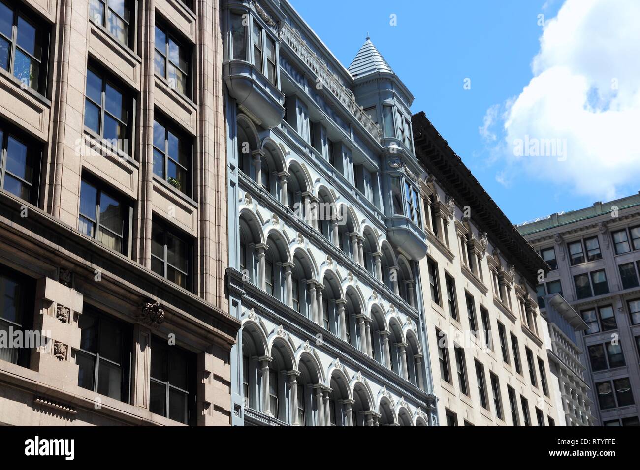 Old and new buildings in boston hi-res stock photography and images - Alamy
