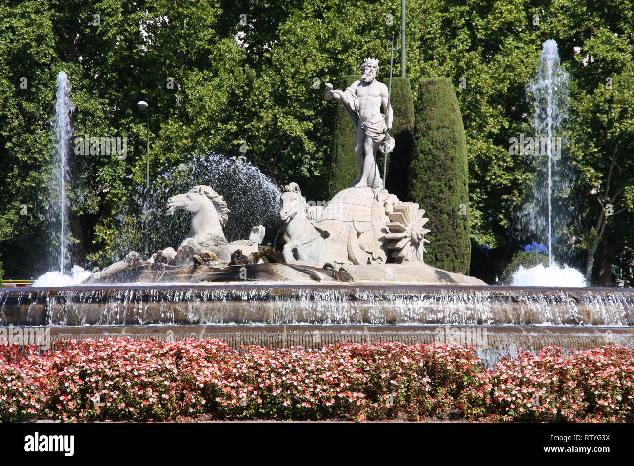 Fuente de neptuno neptuno hi-res stock photography and images - Alamy