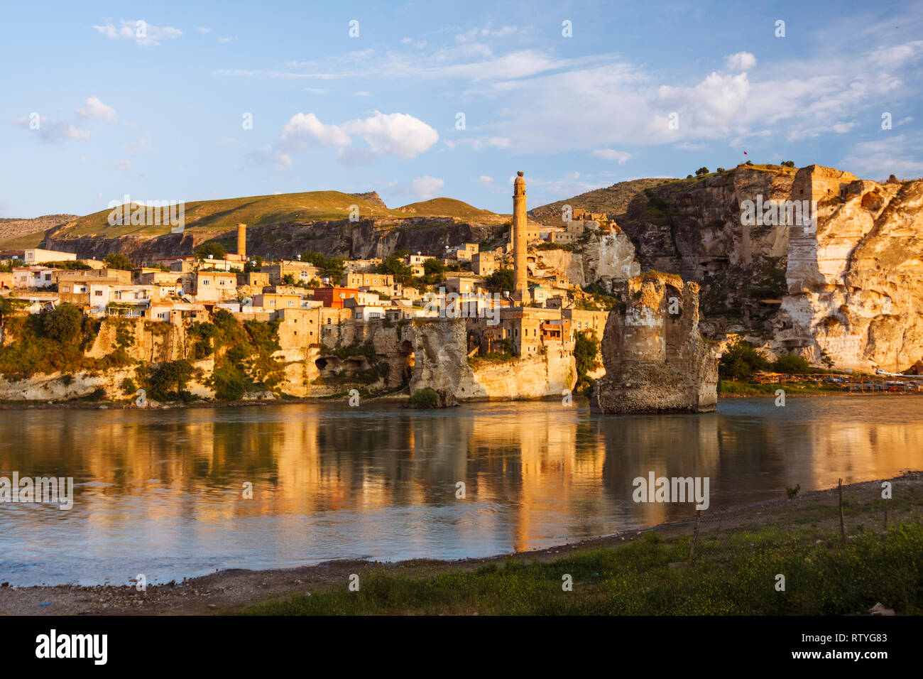 Hasankeyf, Batman province, Turkey : General view of the historical ...