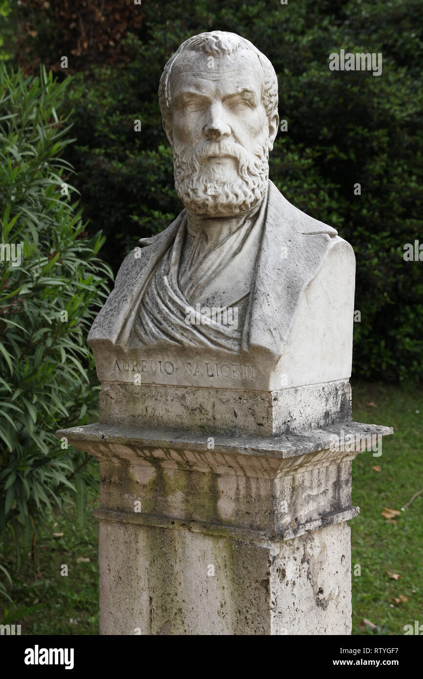 Statue in villa borghese park hi-res stock photography and images - Alamy