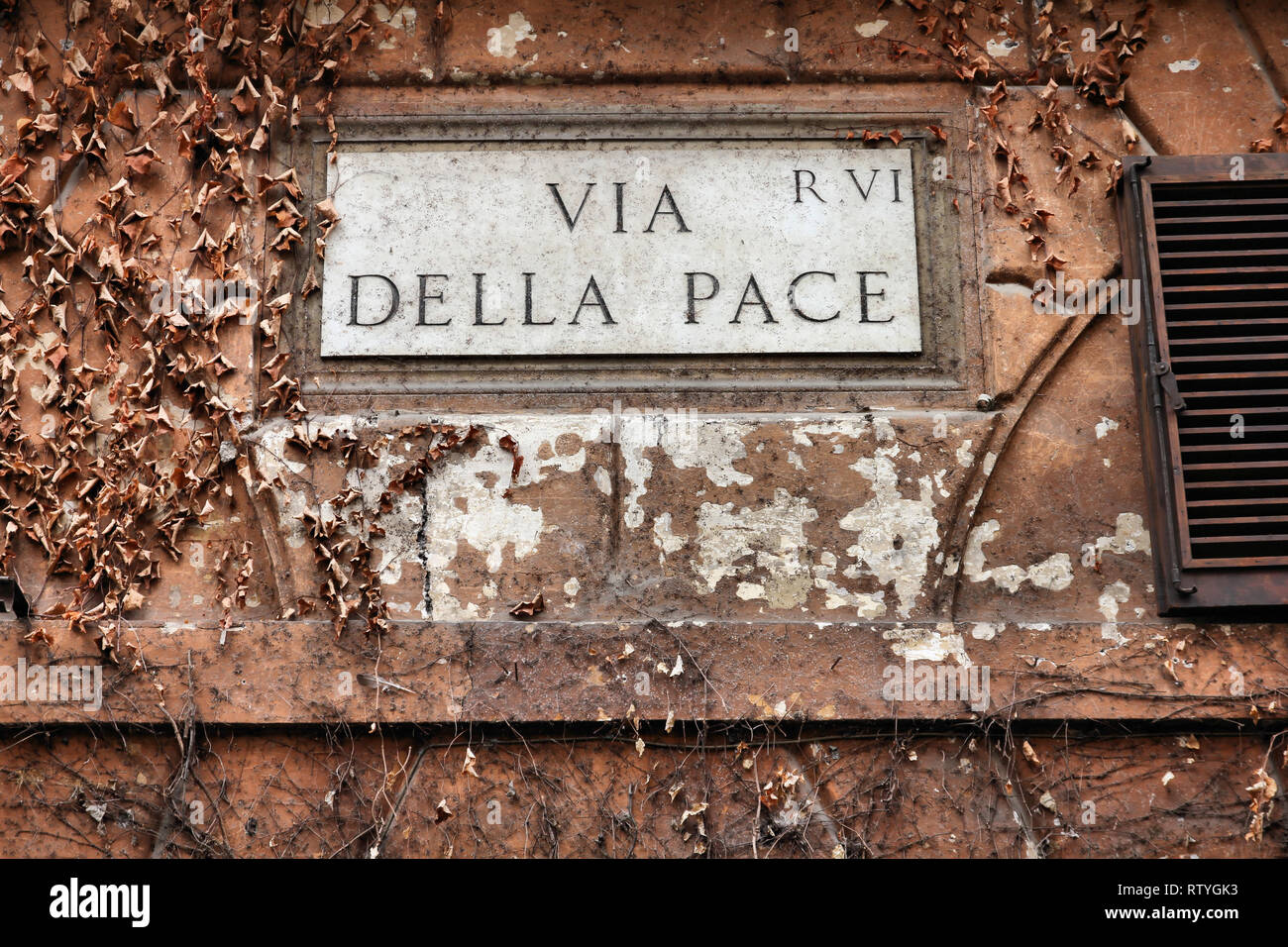 Via della pace hi-res stock photography and images - Alamy