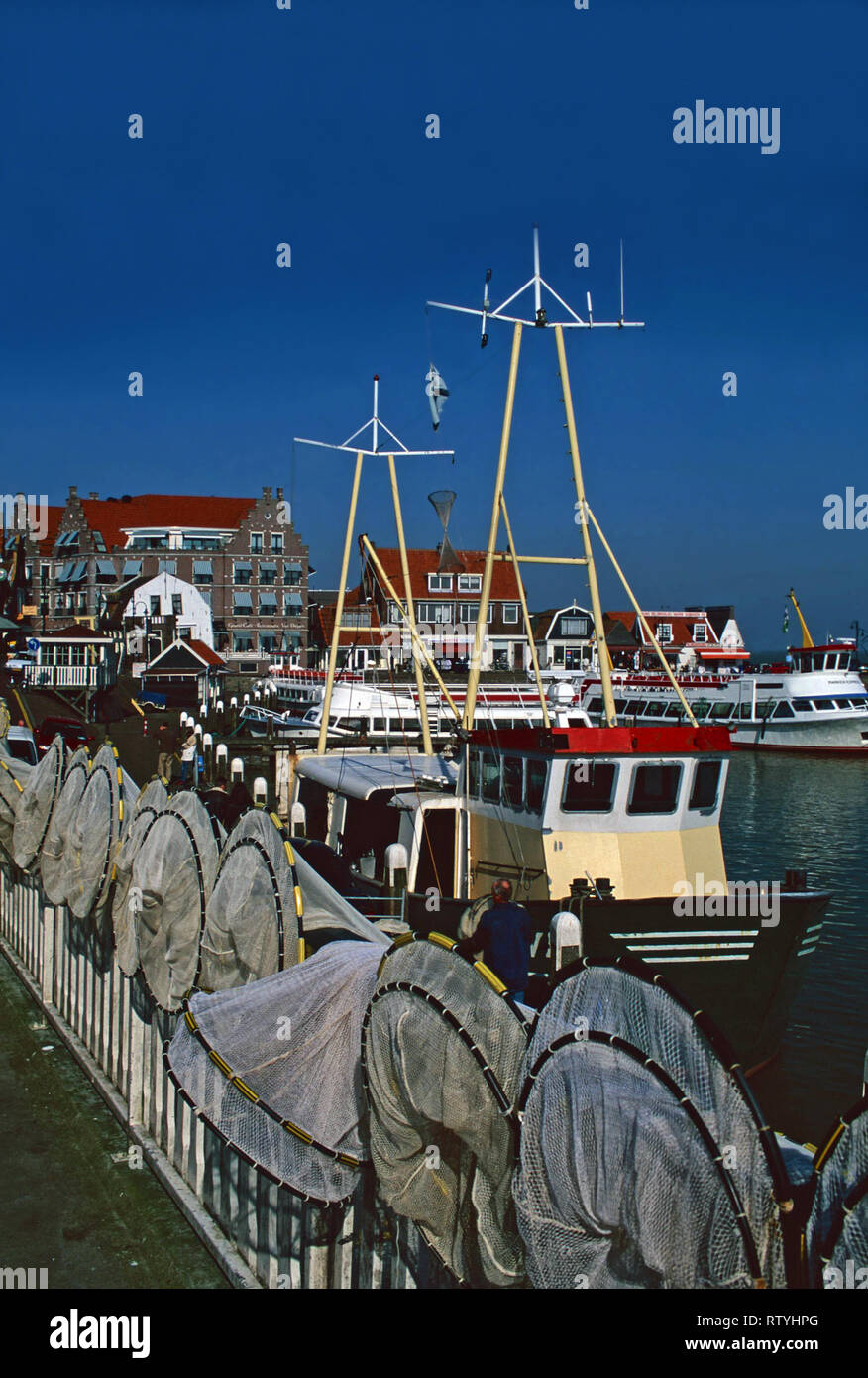 Volendam the netherlands hi-res stock photography and images - Alamy