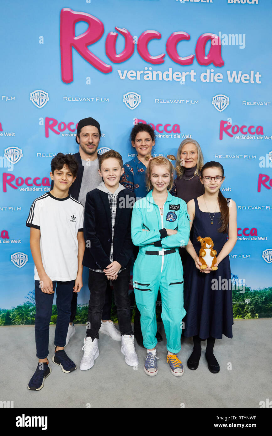 Luna marie maxeiner hi-res stock photography and images - Alamy