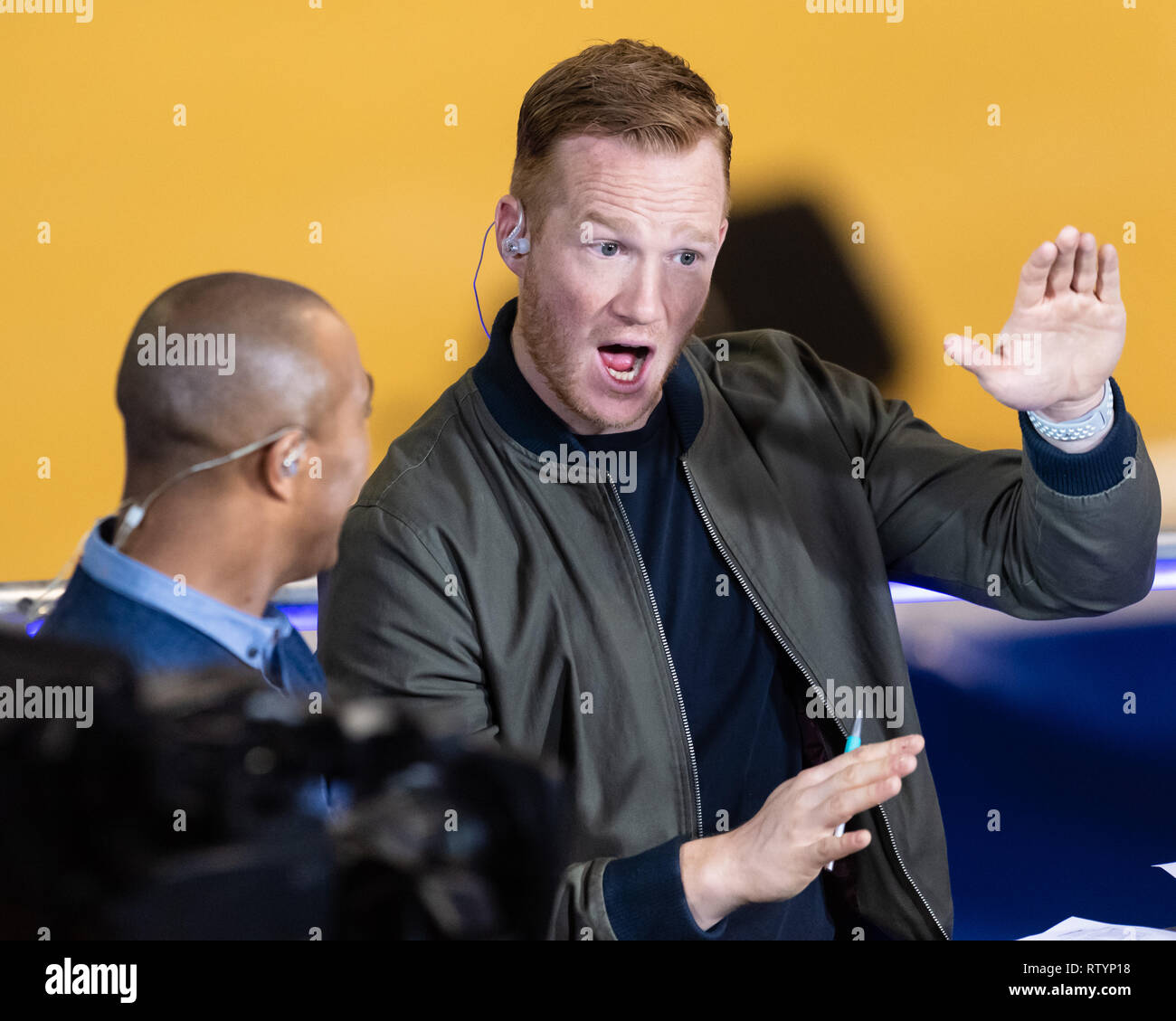 Colin jackson bbc hi-res stock photography and images - Alamy