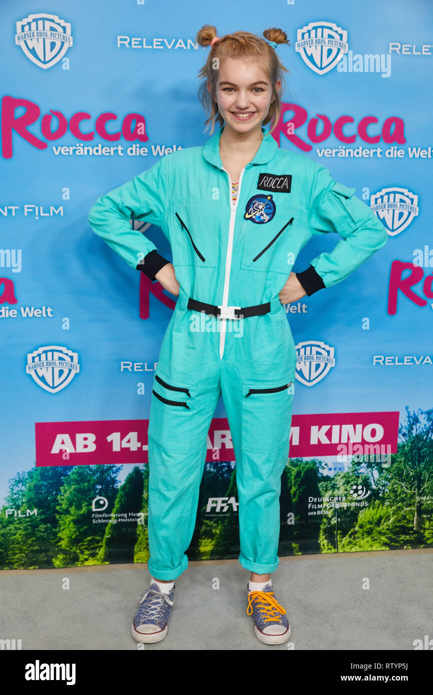 Luna marie maxeiner hi-res stock photography and images - Alamy